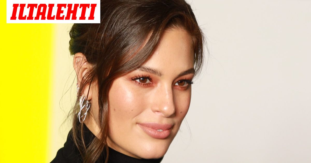 Huippumalli Ashley Graham julkaisi kuvan itsestään synnytyksen jälkeen
