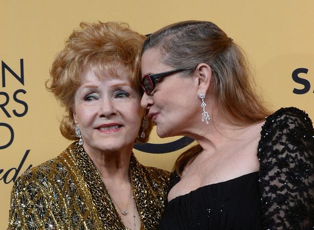 Debbie Reynolds oli rakastettu näyttelijä - yksityiselämässä kuohui