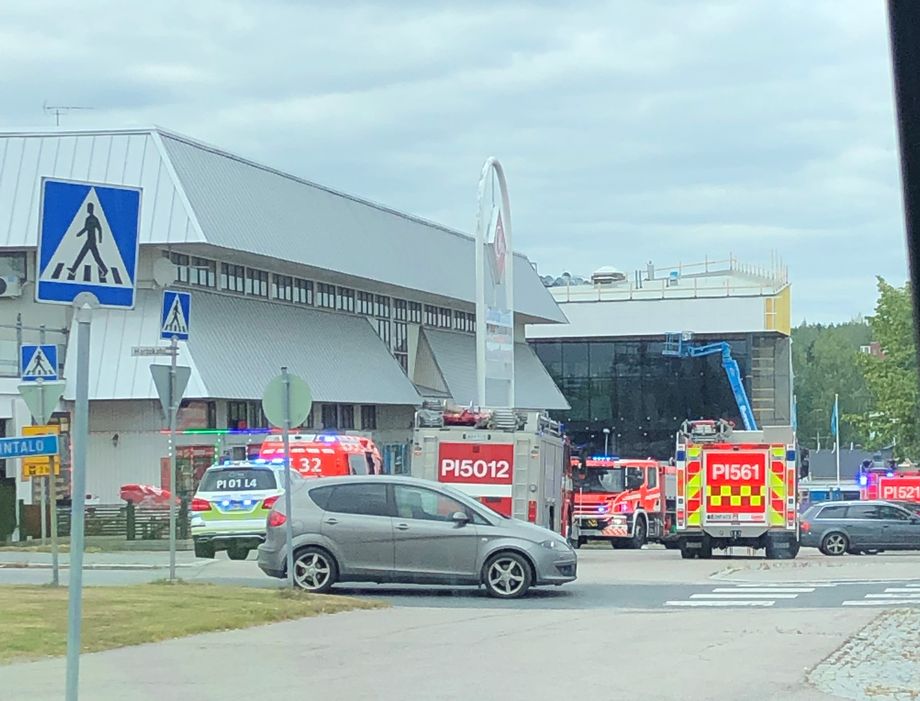 Tulipalo Harju-Center -liikekeskuksessa Nokian keskustassa