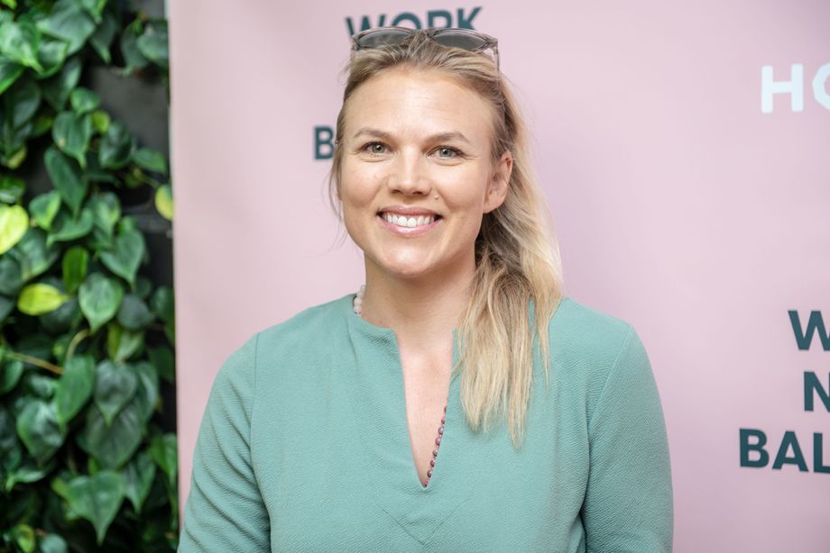 Vuosi sitten Emilia Vuorisalmi kuuli shokkiuutisen äidistään