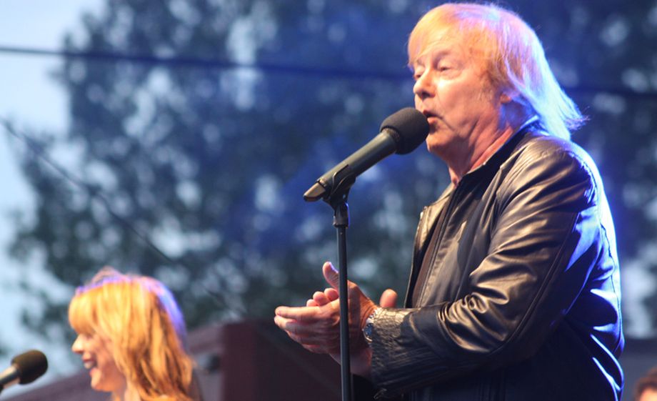 Dannyn hurja keikka - turva-aidat vaarassa