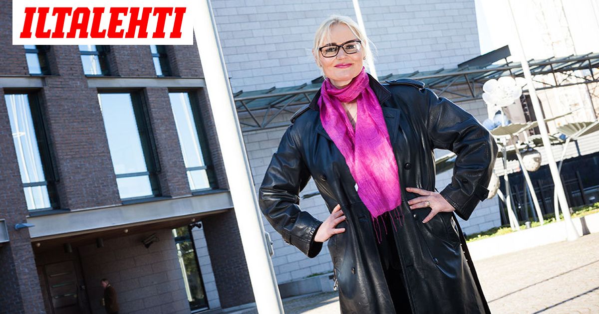 Demokraatti: Veera Ruoho siirtyy hallituspuolueen riveihin