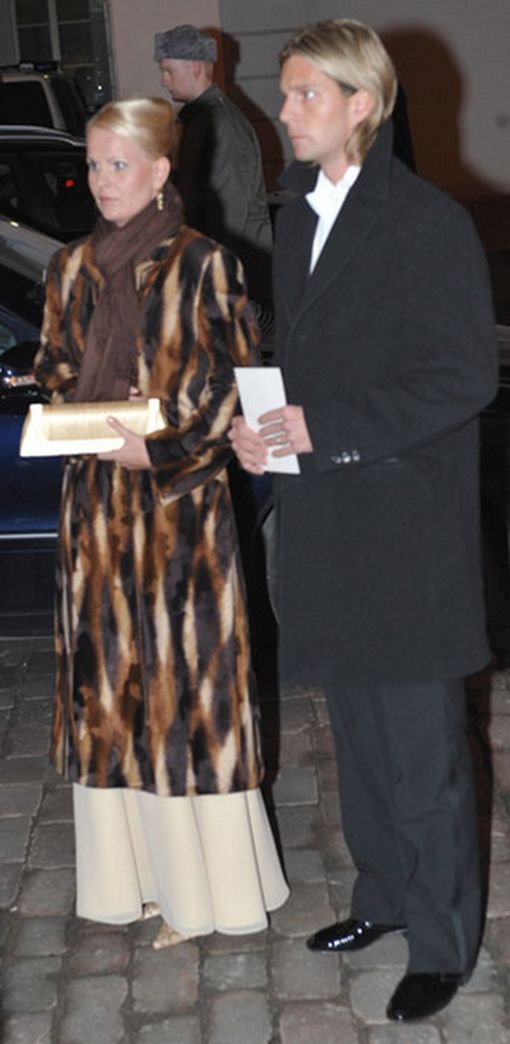 Janne Ahonen saapui Linnaan ruskettuneena