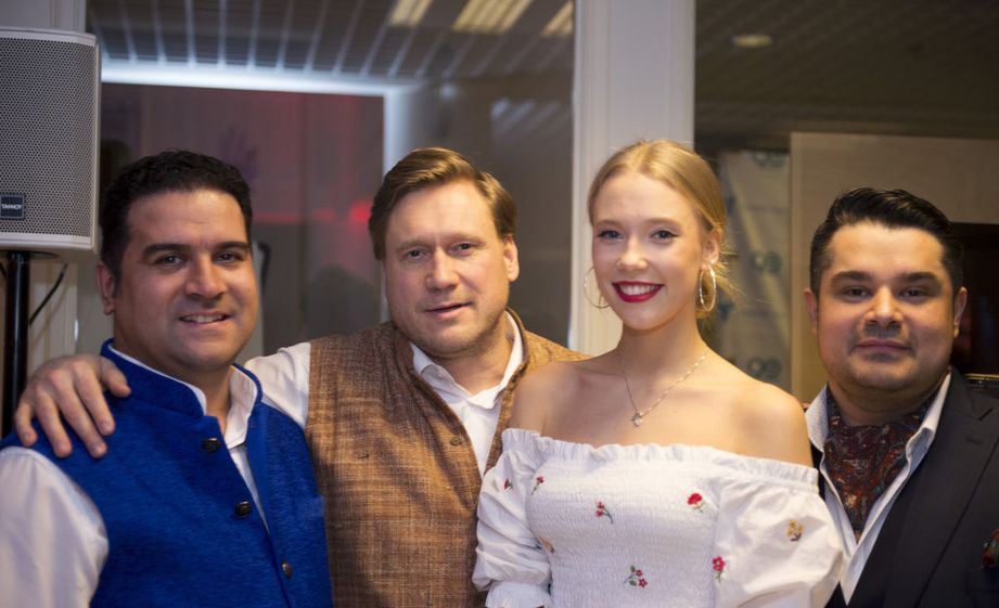 Samuli Edelman toi Iskelmä-gaalassa estradille 18-vuotiaan Venla-tyttärensä