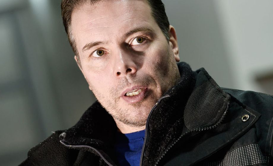 Voimamies Jouko Ahola menestyssarjassa: Hiuslisäkkeet ja liikuntakielto!