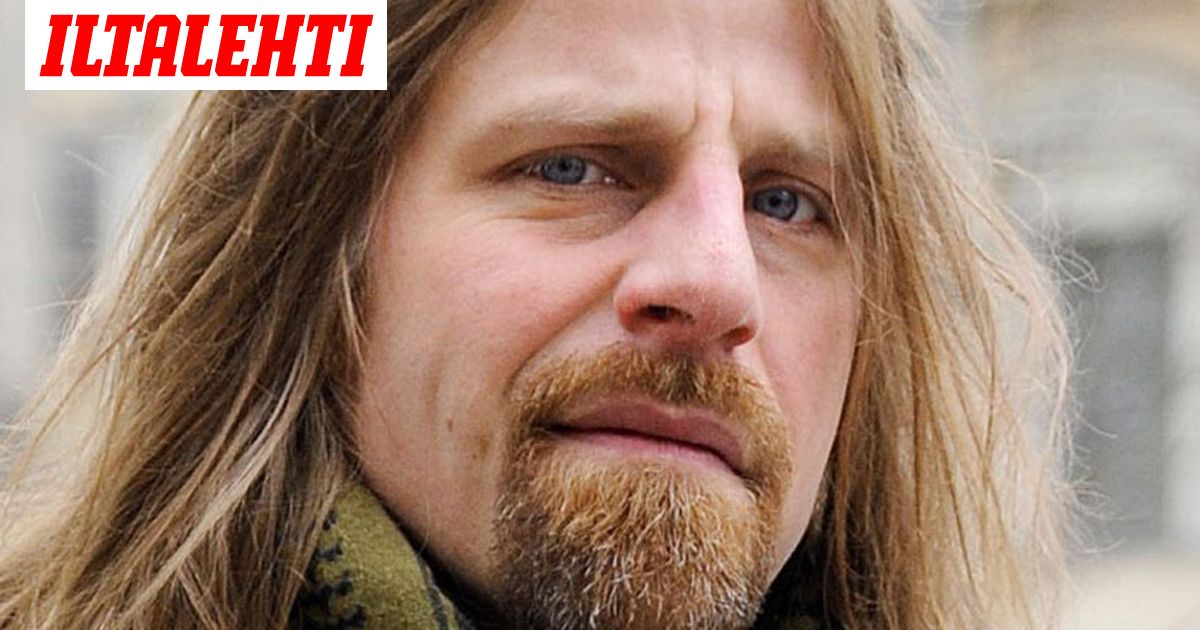 Jone Nikula kouluttautuu lentäjäksi