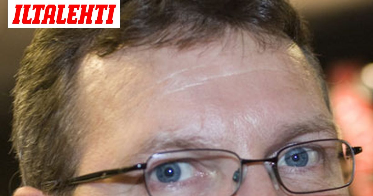 Lehti: Ässien pelaajat jakoivat nimmareita lapsille humalassa?