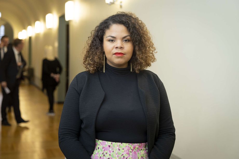 Lue kansanedustajan kirosanojen ryöppy sanasta sanaan – 12 törkeää ...