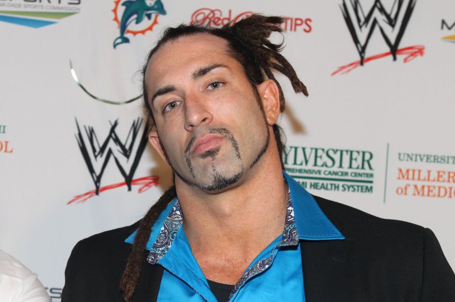 Entinen WWE-tähti Tyler Reks on transsukupuolinen