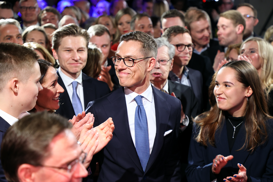 Alexander Stubbilla on veli, jota hän kehui itseään komeammaksi ja ...