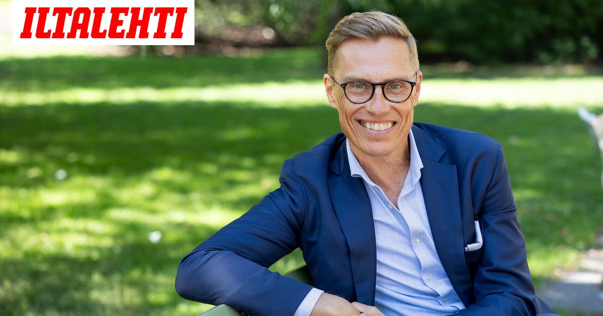 189-senttinen Alexander Stubb julkaisi kuvan intissä pitkäksi venähtäneestä pojastaan ...