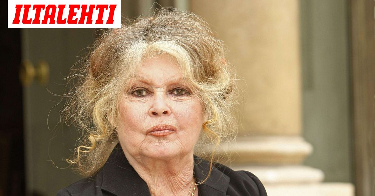 Macron reagoi Brigitte Bardotin kuolemaan