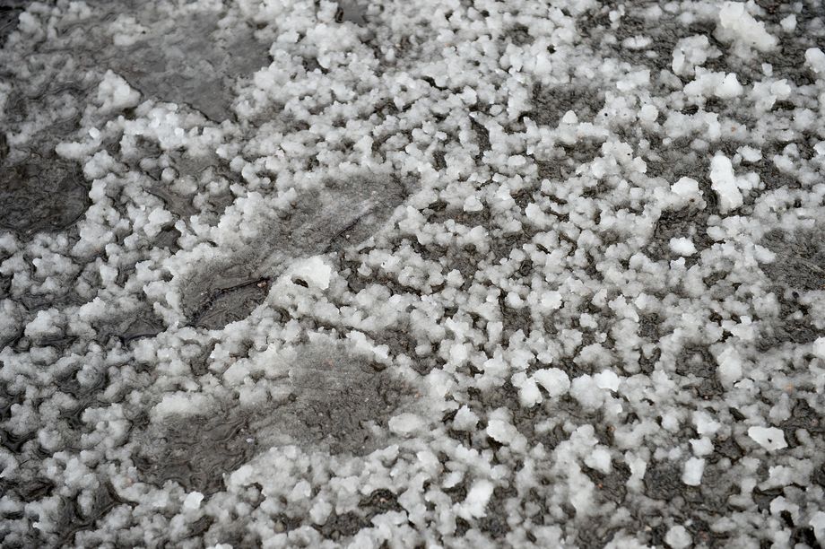 Viikko alkaa lumisena – ajokeli huono