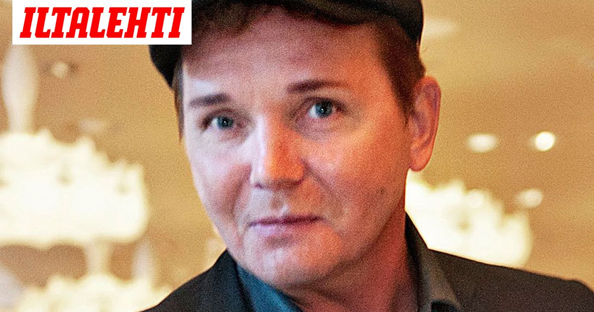 Näyttelijä Mikko Rasila kärysi ratista