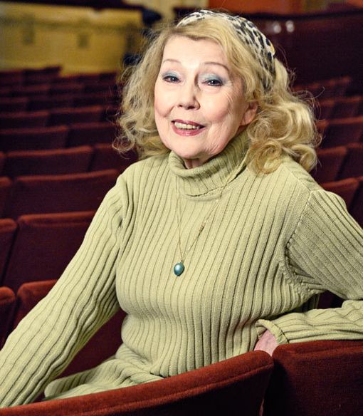 Näyttelijälegenda Tea Ista sairastui vakavasti - vetäytyy roolistaan