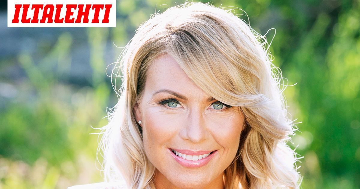 Heidi Suomi, 41, pikkubikineissä aurinkolomalla - mikä kroppa!