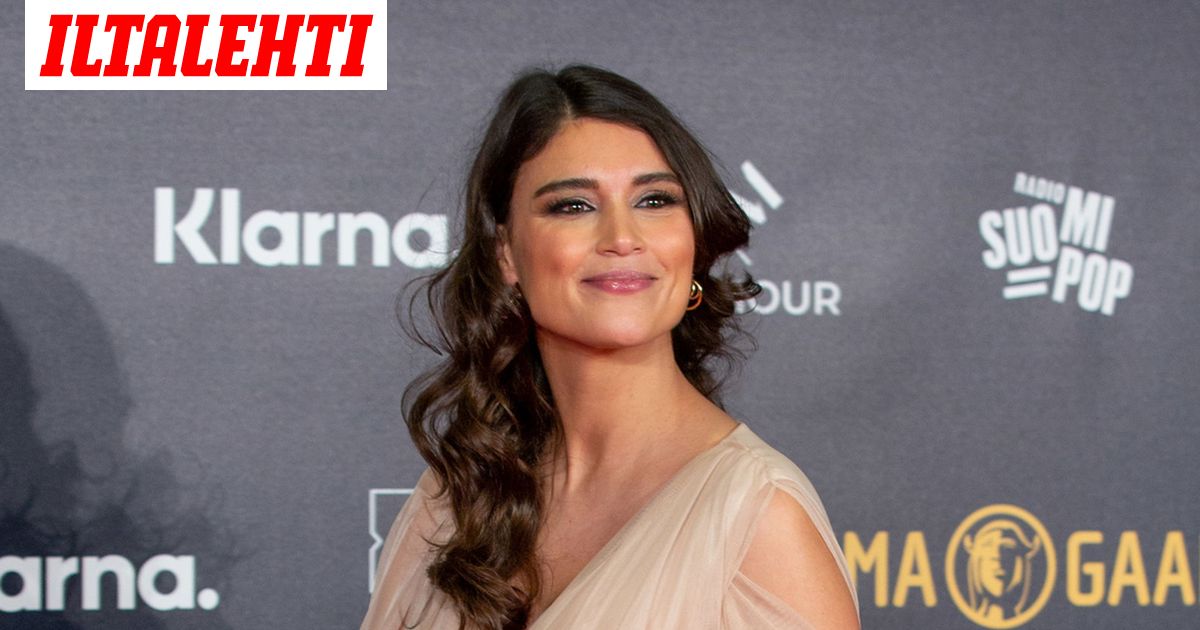 Raskaana oleva Maryam Razavi, 37, julkaisi onnea hehkuvan kuvan