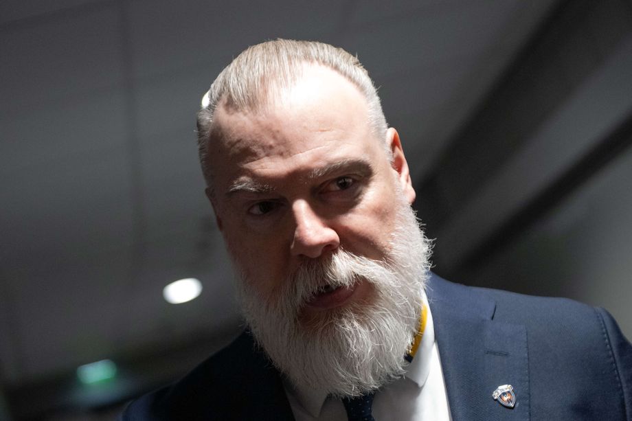 Rikard Grönborgilta poikkeuksellinen ratkaisu Ruotsin maajoukkueessa