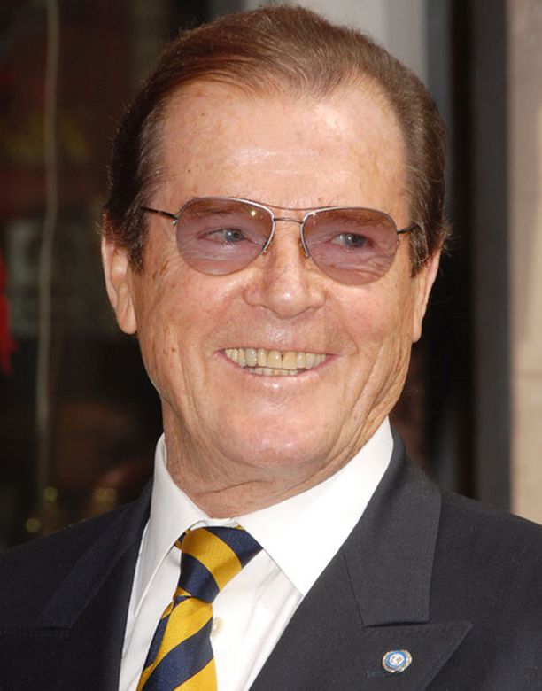 Bond-legenda Roger Moore vierailulle Suomeen