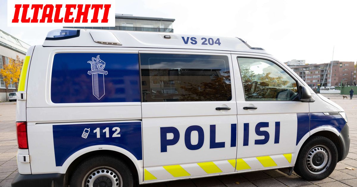 Autoilijaa epäillään tapon yrityksestä – Ajoi naisen päälle ja pakeni