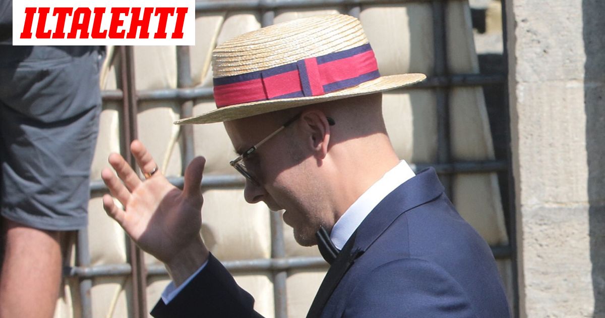 Jare Brand tyylikkäänä Kimin ja Mintun häissä: "Tarkenee" - taskussa ...