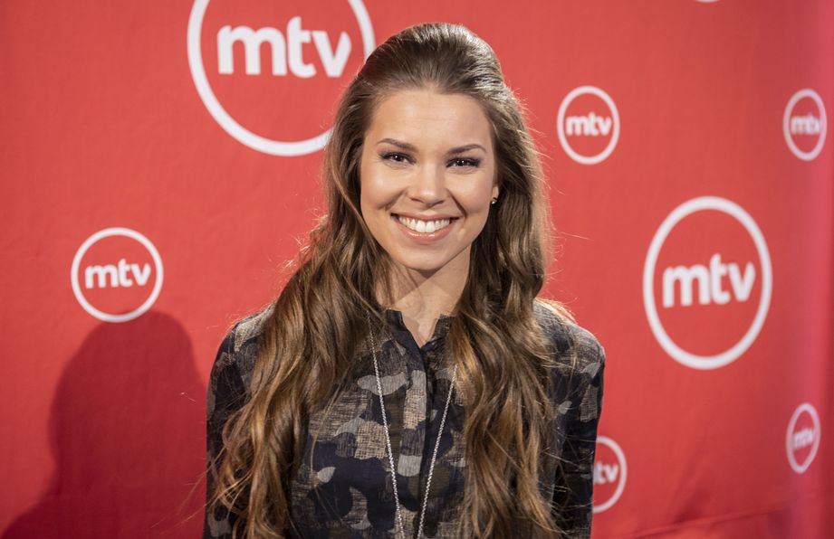 Viivi Pumpanen tekee uutta musiikkia