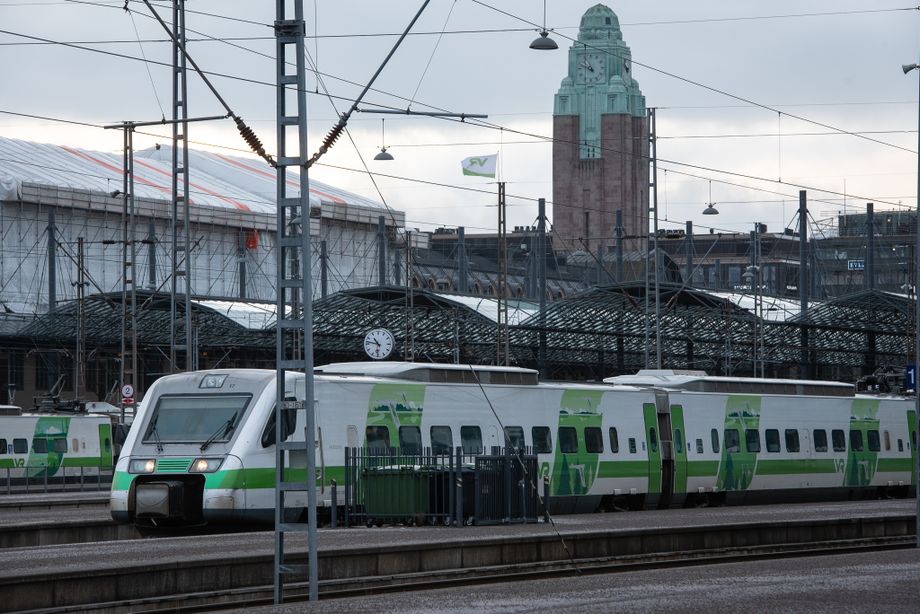 Helsingin junaliikenne käynnistyy