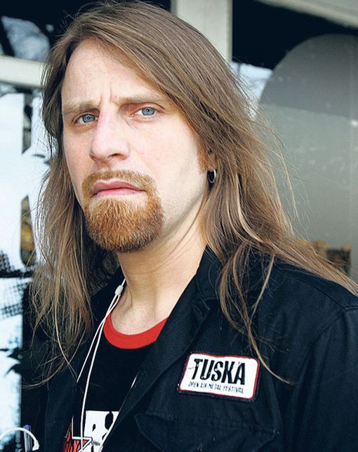 Lehti: Jone Nikula riehui Tuska-festivaaleilla