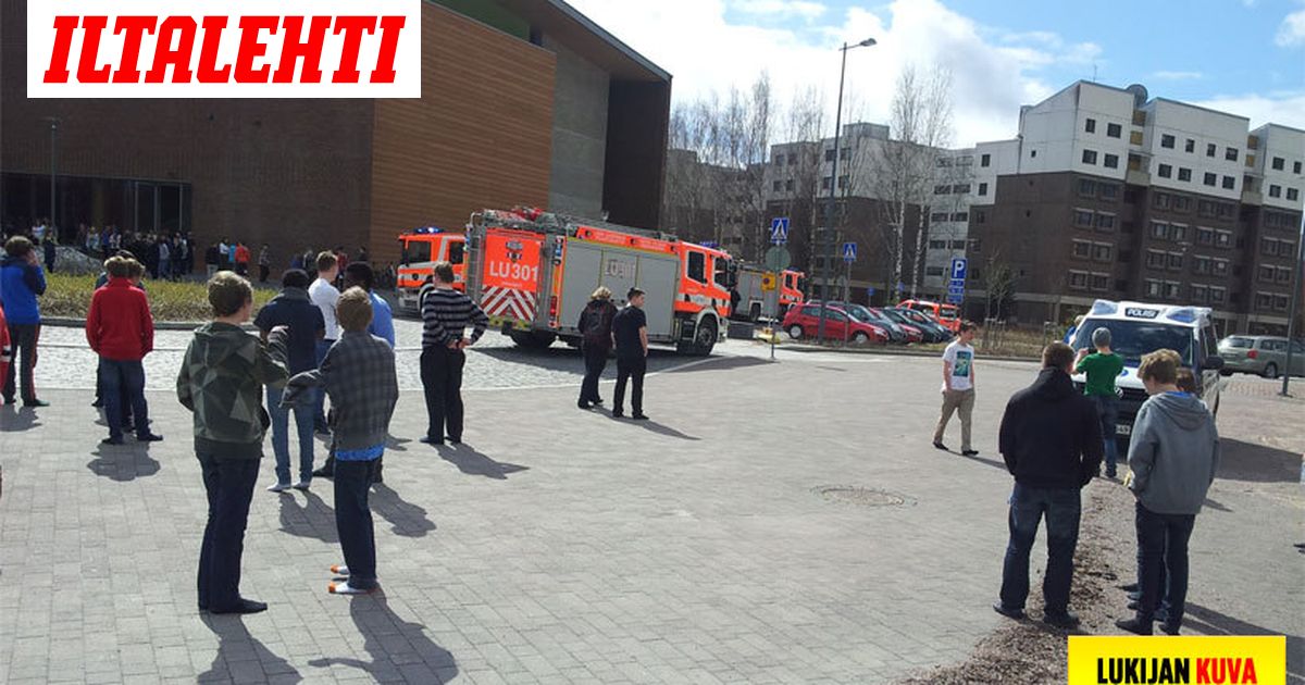 Espoolaiskoulun luokassa syttyi tulipalo