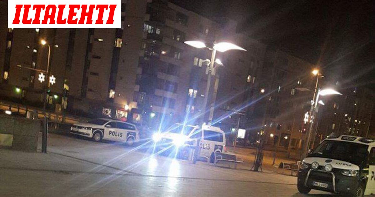 Kauppakeskus Sello on tyhjennetty - viranomaiset tiedottavat lisää