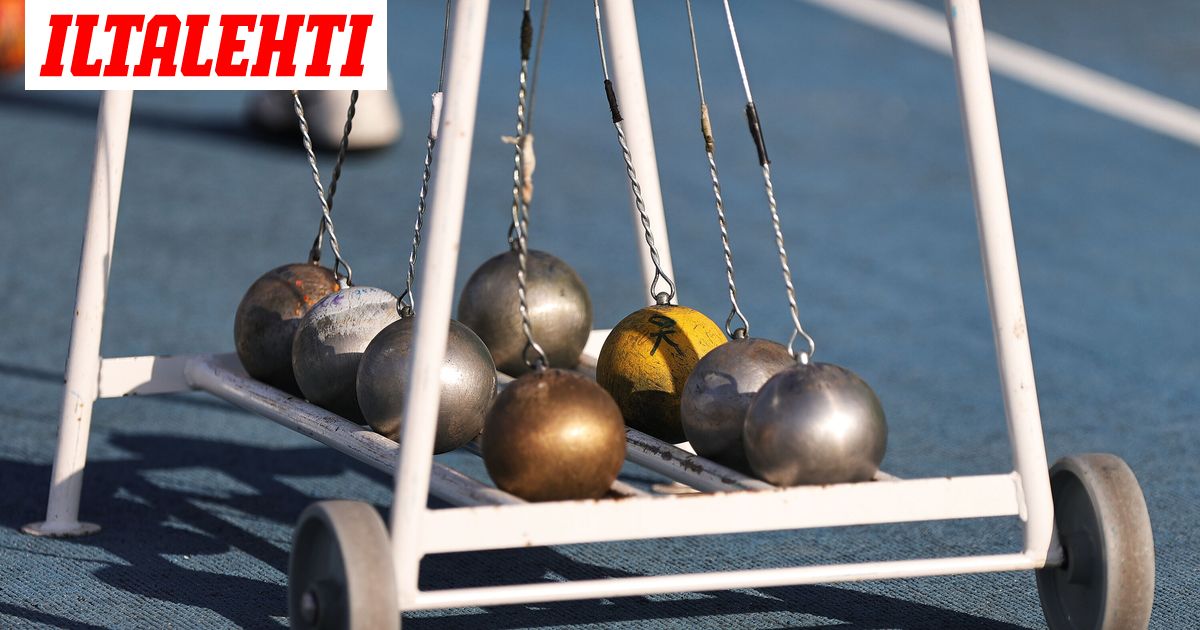 Karmea onnettomuus Kiinassa: Moukari osui toimitsijaan