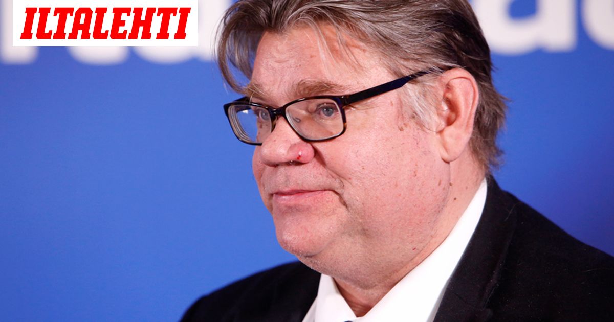 Timo Soini: "Puolisen tusinaa tappouhkausta"
