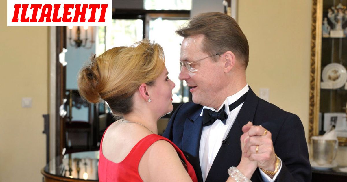 Näistä Timo T. A. Mikkonen muistetaan: Historiallisia tv-juontoja ...