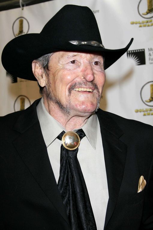 Näyttelijä William Smith, 88, on kuollut