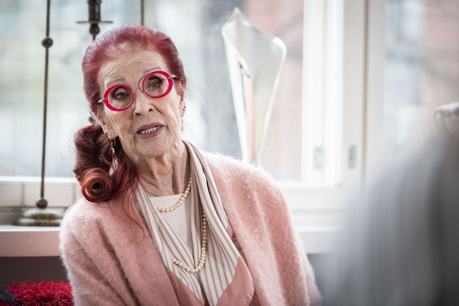 Lapsenlapsi Kiti Samulin jakoi koskettavan muistojulkaisun Aira Samulinille