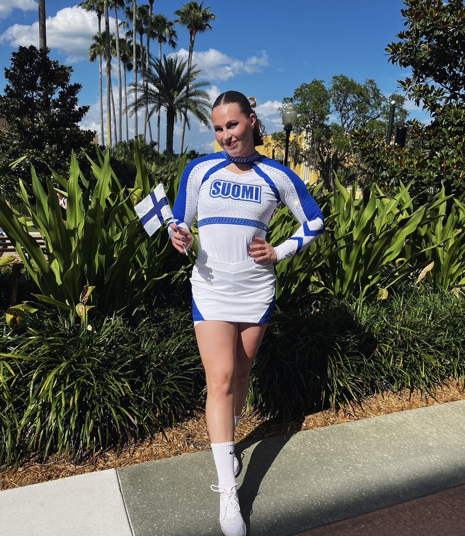 Joanna, 24, pyysi apua suljetussa naisten ryhmässä – Seuraus yllätti ...