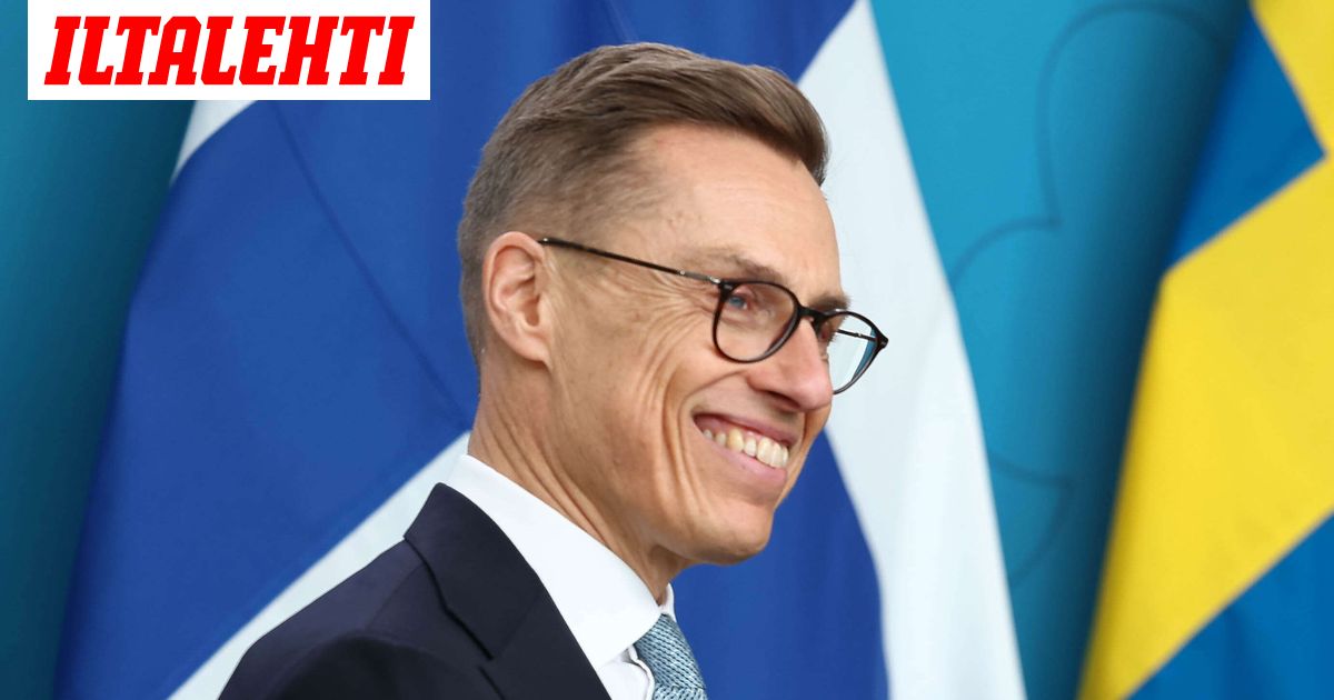 Alexander Stubb julkaisi kuvia illanvietostaan – Somekansa ärähti: ”Stubbilta puuttuu nyt ...