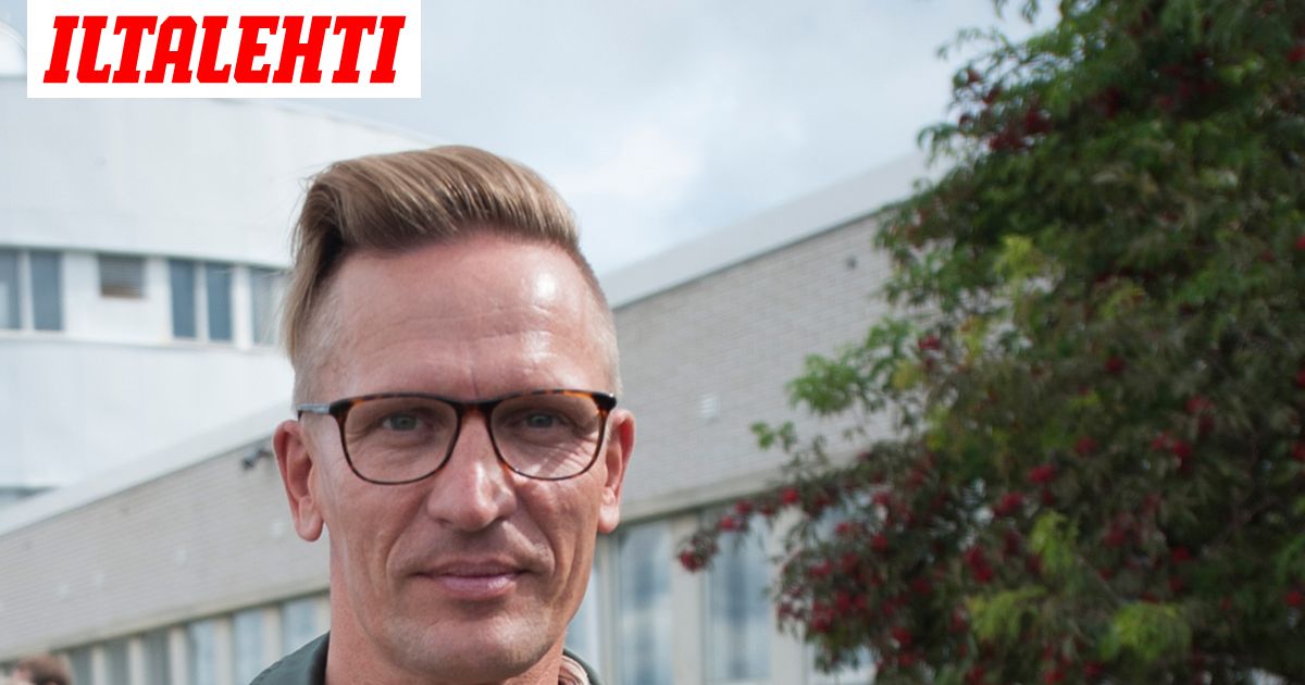 Tanssijan ja koreografin uralta lentäjäksi ryhtynyt Sami Saikkonen ...
