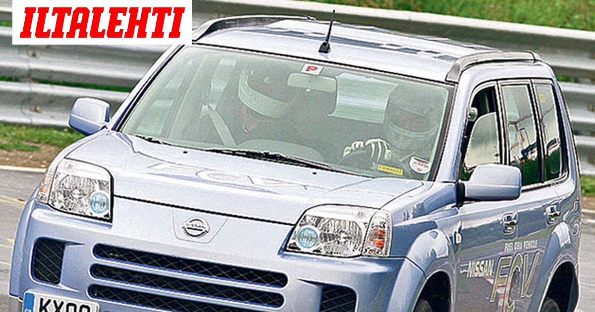 Nissanin vety-auto kiersi Ringin