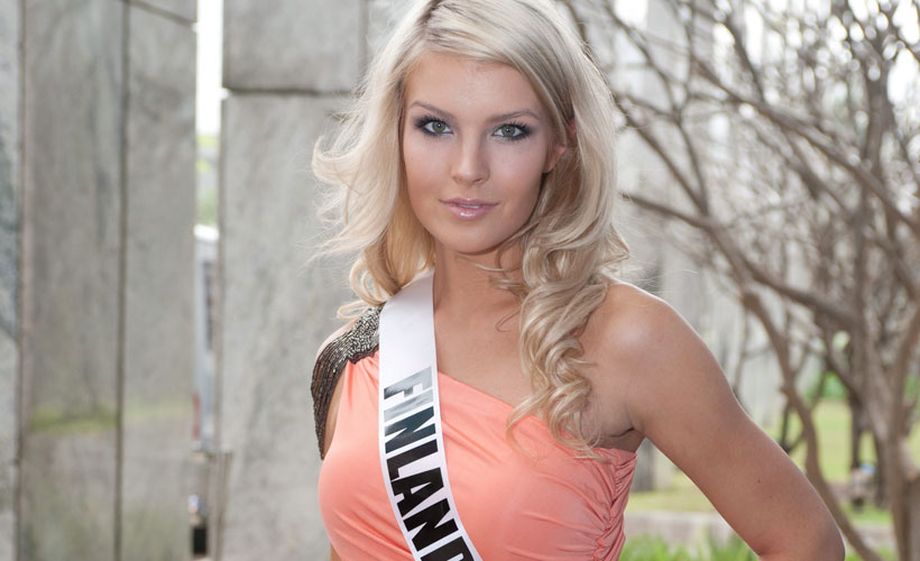 Peliyhtiö: Pia Pakarinen Miss Universum -finaaliin