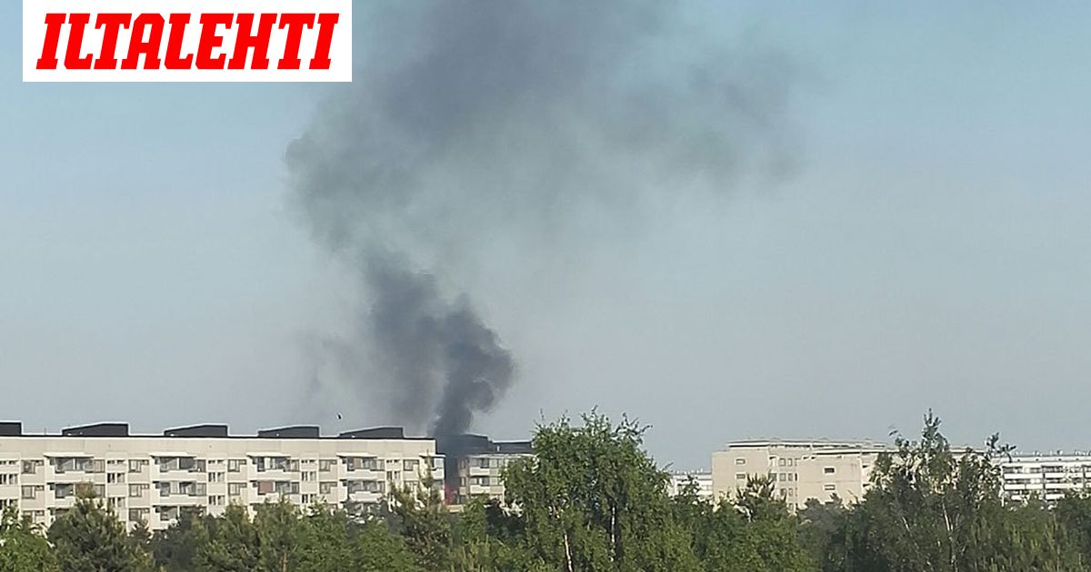 Hurja tulipalo kerrostalossa Kontulassa, katso video - "En ole koskaan nähnyt näin rajua"