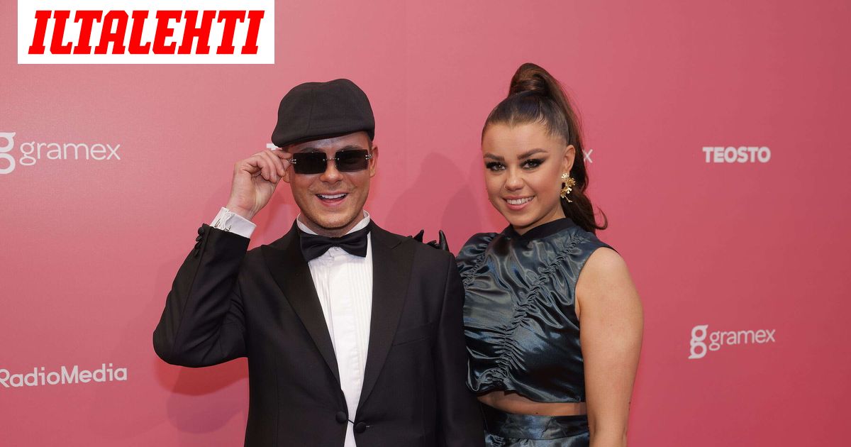NRJ-juontajat poseeraavat liki alasti – Näin kommentoi Niko Saarinen