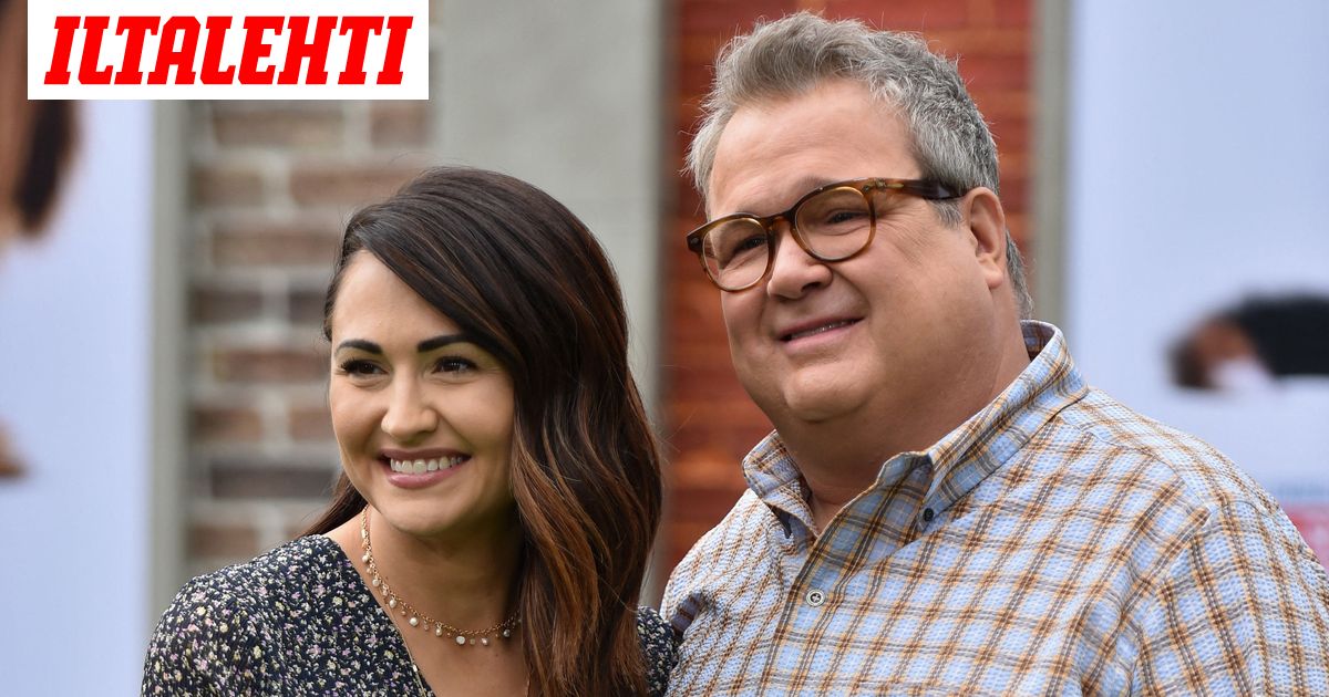 Moderni perhe -tähti kihlautui pitkäaikaisen kumppaninsa kanssa