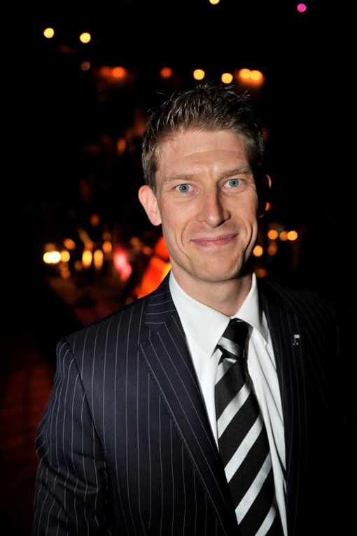 Diili-voittaja perheineen kolarissa - humalainen taksikuski törmäsi!