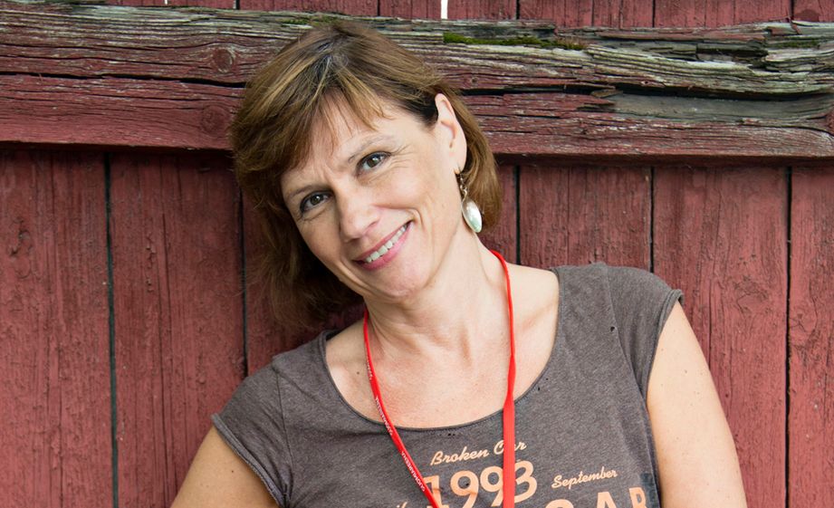 Mari Rantasila tuohtuneena: Taiteilijat pakotetaan yrittäjiksi