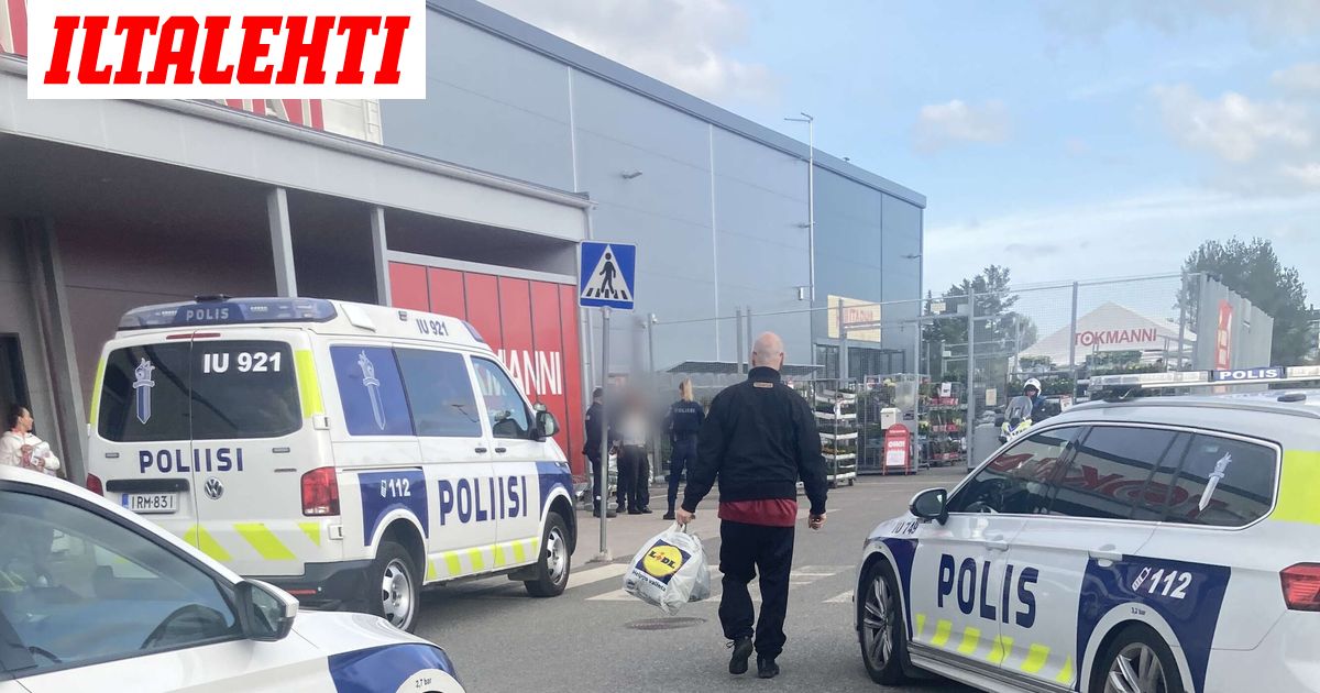 Poliitikon puukotus: Näin 17-vuotias selittää tekoaan