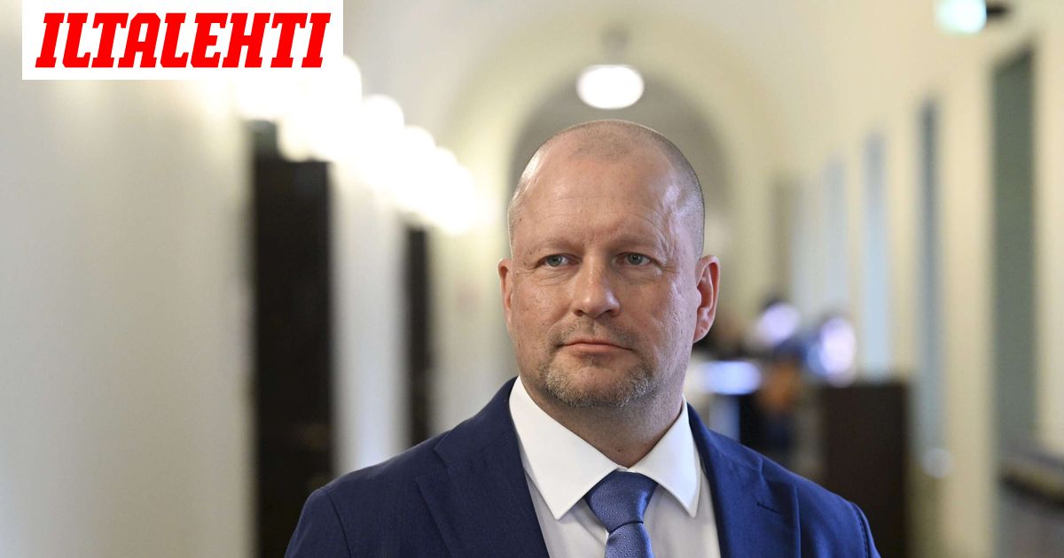 IS: Timo Soini antaa Timo Vornaselle vinkin – "En suosittele"