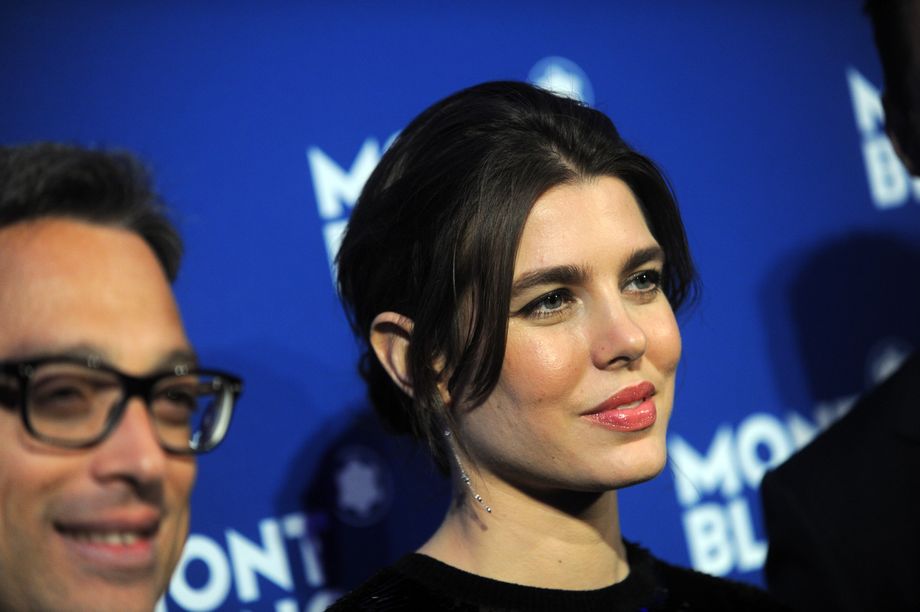 Vasta avioitunut Charlotte Casiraghi kuin isoäitinsä Grace Kelly