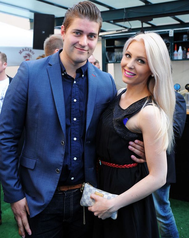 Missikaunotar esitteli avopuolisonsa - katso kuva!