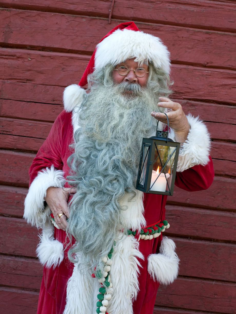 Irtisanottu joulupukki: "Kyllä joulupukkikin saa juoda olutta"